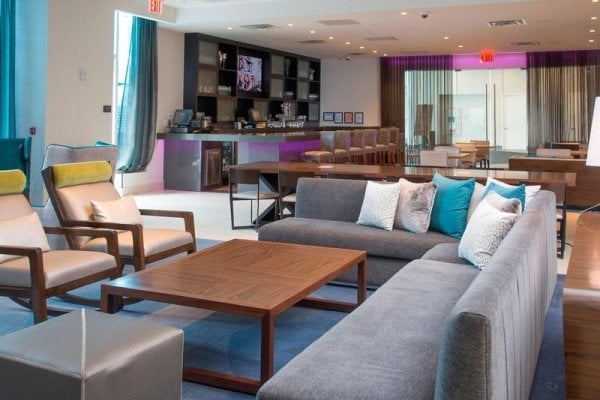 Residence Inn New York The Bronx at Metro Center Atrium, USA + recenzie ...